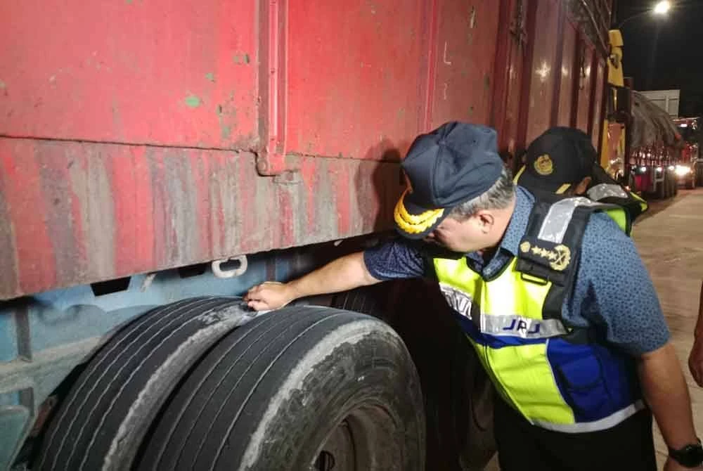 'Tak ada modal, terpaksa guna tayar botak' - Sinar Harian