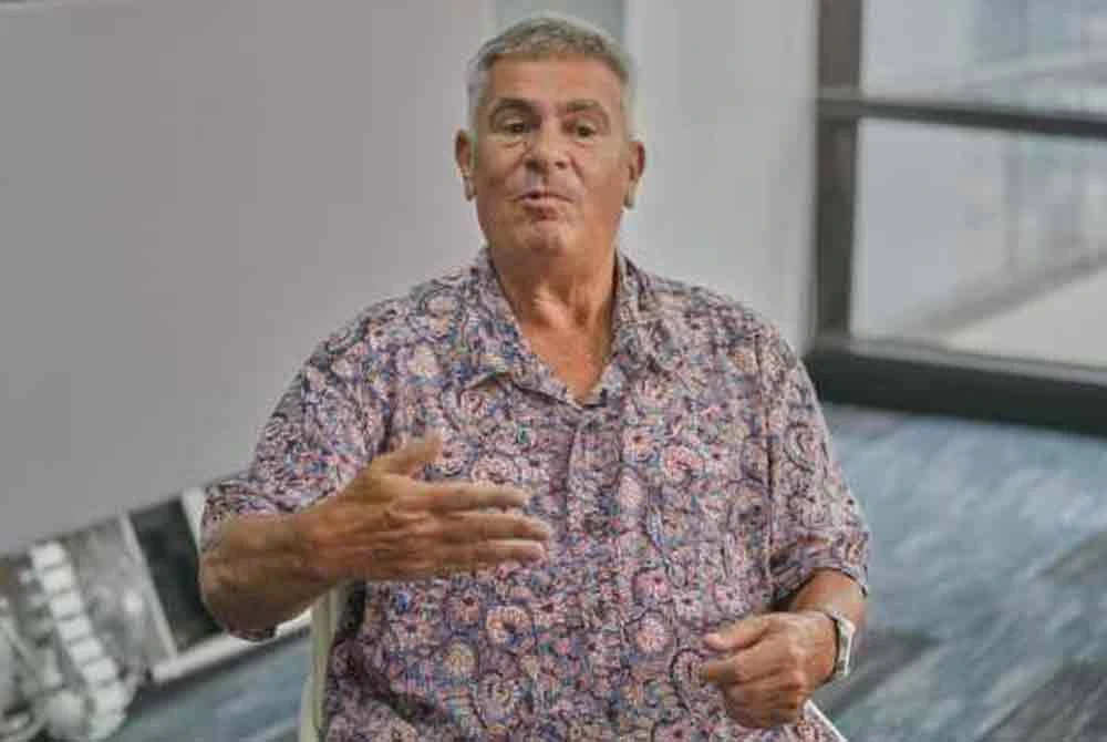 Penulis blog Murray Hunter ditahan di Bangkok - MCMC - Sinar Harian