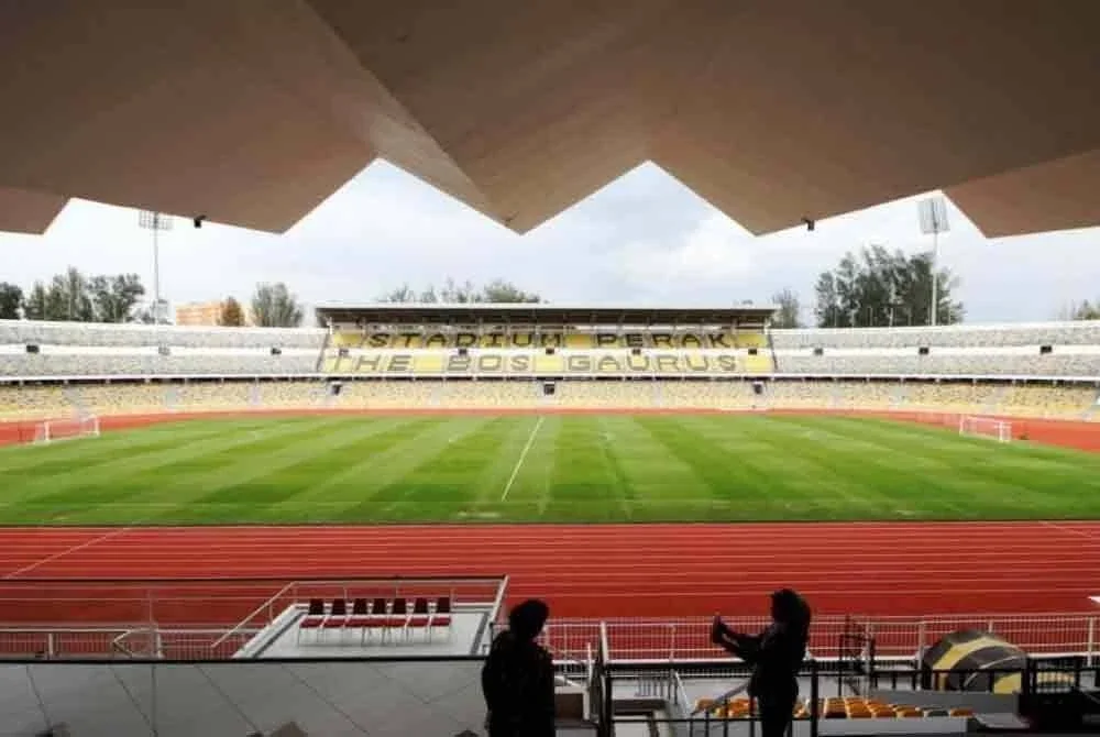 Padang Stadium Perak guna rumput jenis 'Axonopus Putra' ganti 'cow ...