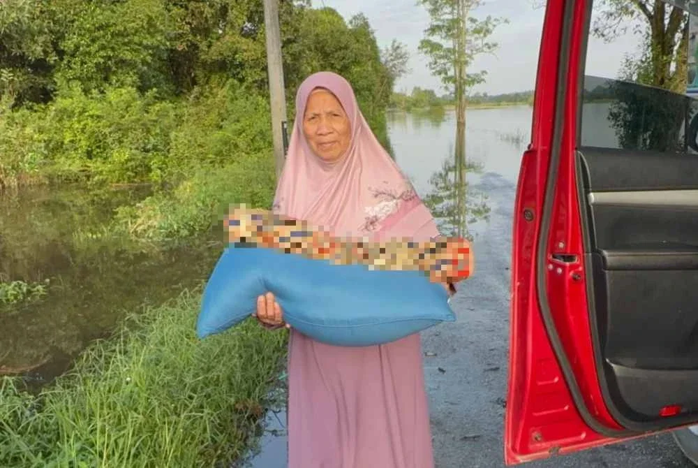 Redah banjir 3km untuk kebumi jenazah bayi - Sinar Harian